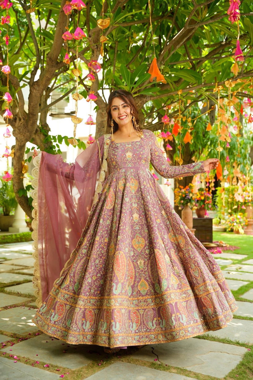 Open media 1 in modal